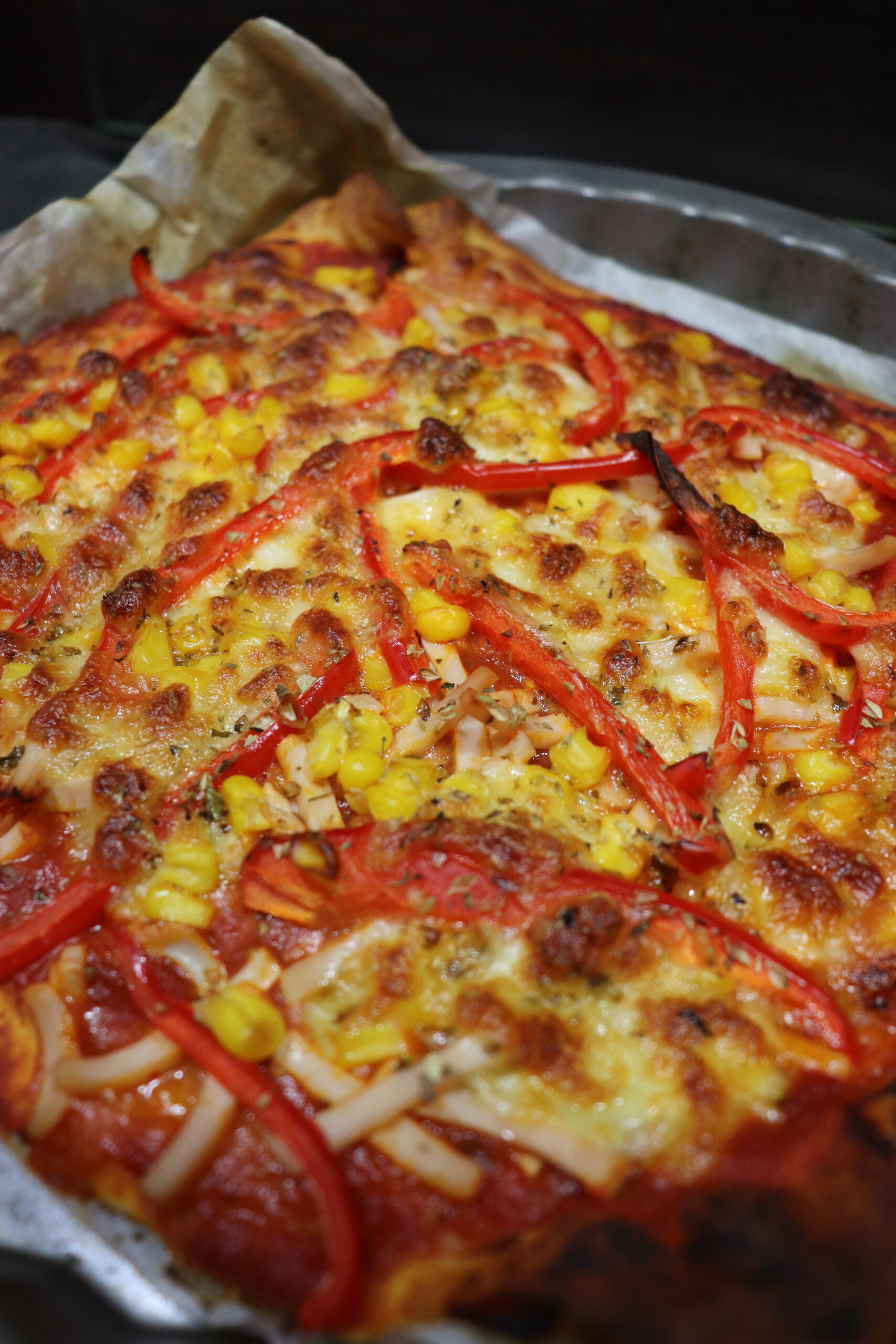 Chicken, Red Bell Pepper & Sweet Corn Pizza - It's Food o'Clock